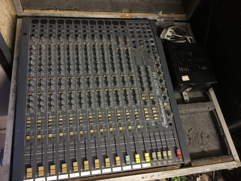 STUDIO MASTER TRIKIGY 166 12CH MIXER | UsedGear.Pro | Production ...